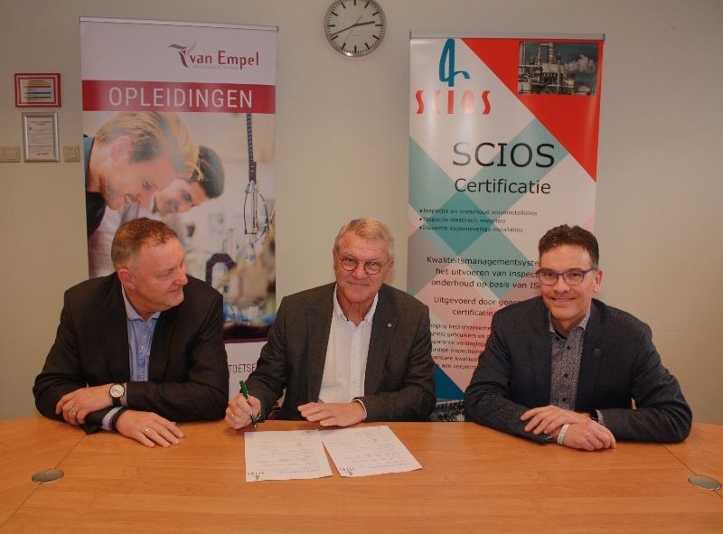 Nieuws: Van Empel Opleidingen en Training tekent Examenovereenkomst met SCIOS