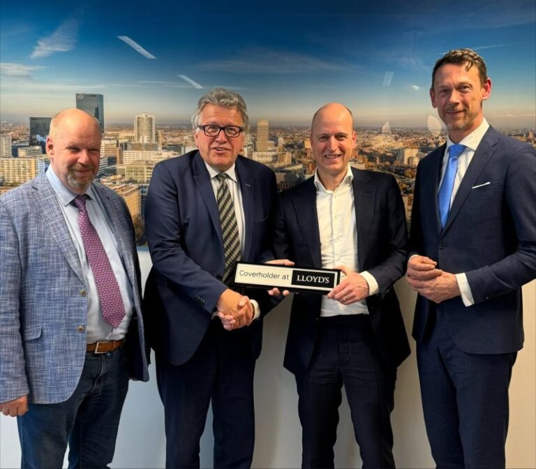 Nieuws: DUAL Benelux bereikt nieuwe mijlpaal: Lloyds Coverholder ...