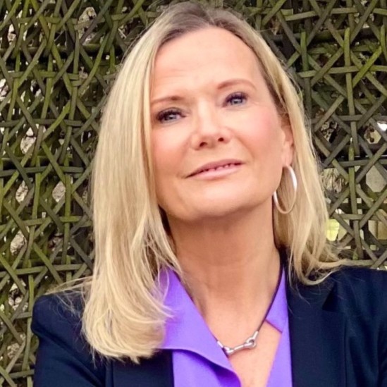 Nieuws: Ivonne van Delft neemt bij NIS voorzittershamer over van Inkie ...